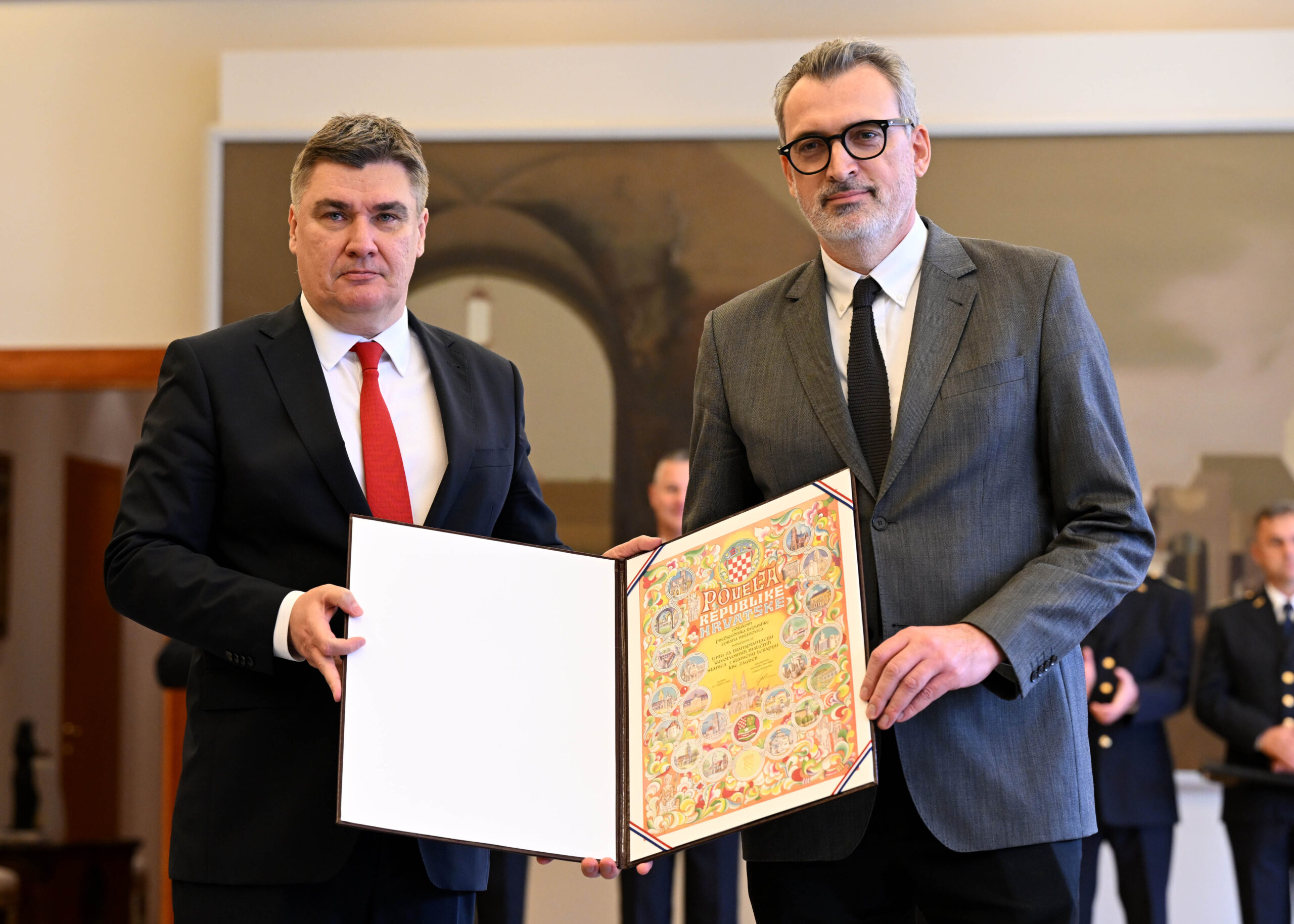 Predsjednik Milanović odlikovao liječnike i cijeli tim KBC-a Zagreb ...