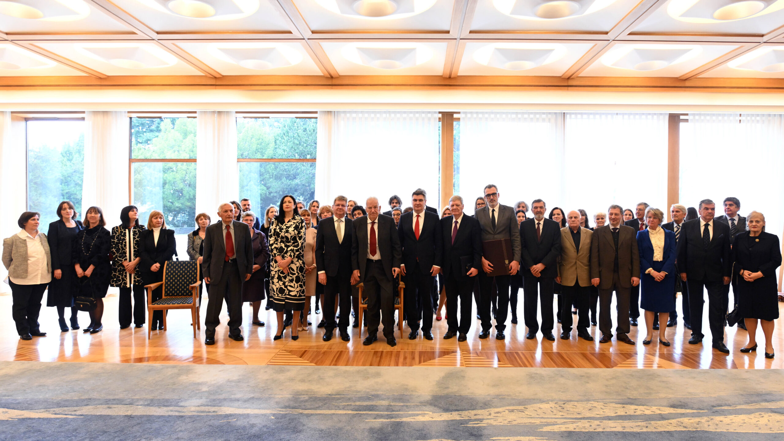 President Milanović honored the doctors and the entire team of KBC ...